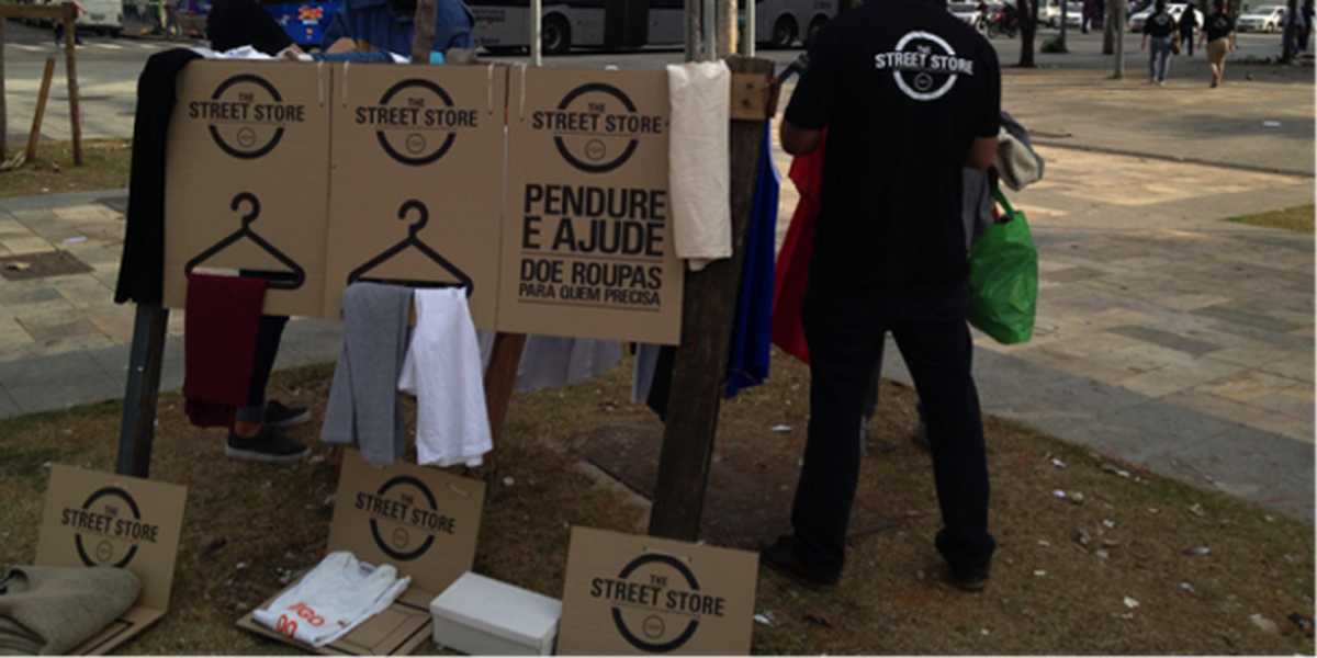 Conheça 'Street Store', a loja que vende roupas de graça a moradores de ...