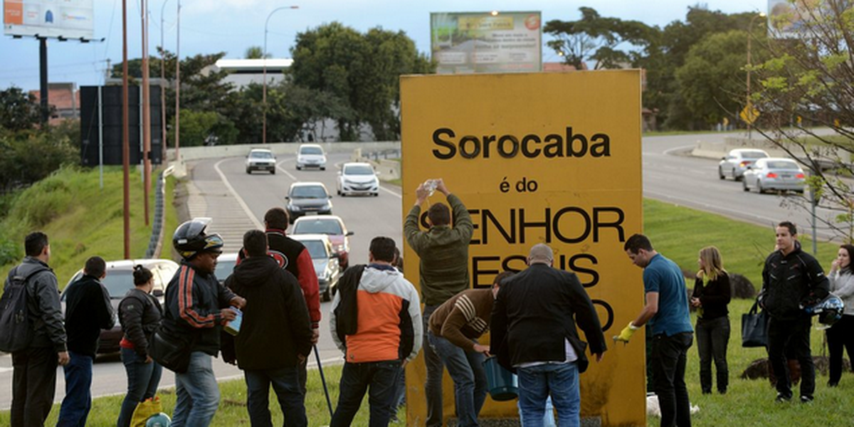 Veja as imagens dos atos de vandalismo contra o totem "Sorocaba é do ...