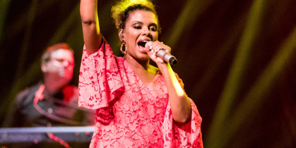 Nívea Soares lança novo CD em abril: Reino de Justiça - Guiame