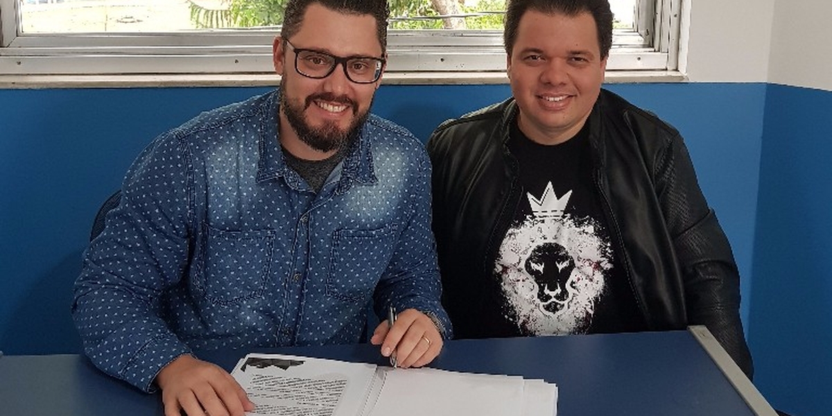 Chris Boni é o mais novo membro da Nova Fase Music - Guiame