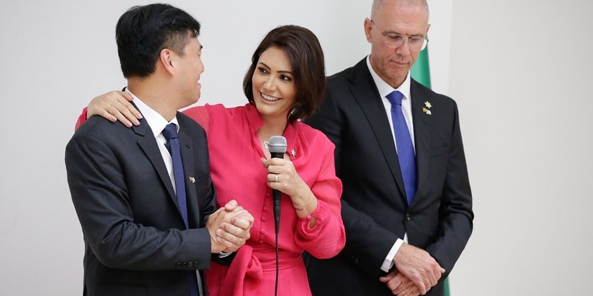 Michelle Bolsonaro e Juliano Son apresentam projeto do sertão na ...