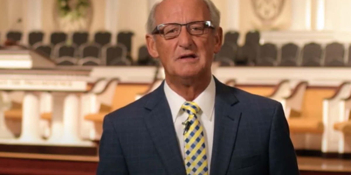 Igreja é multada em mais de US$ 50 mil por cultos e pastor responde ...