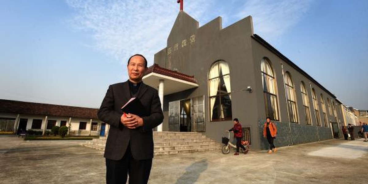 Pastor preso durante 18 anos na China, encontra sua igreja multiplicada ...