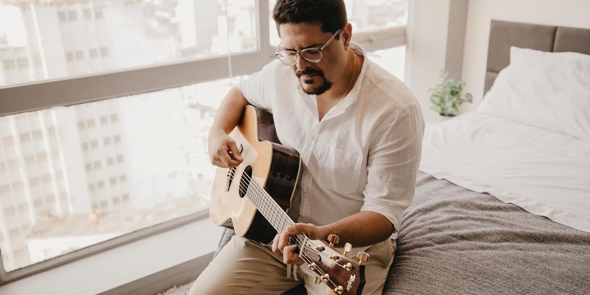 Fred Arrais fala sobre música com Ludmila Ferber e luta contra o câncer ...