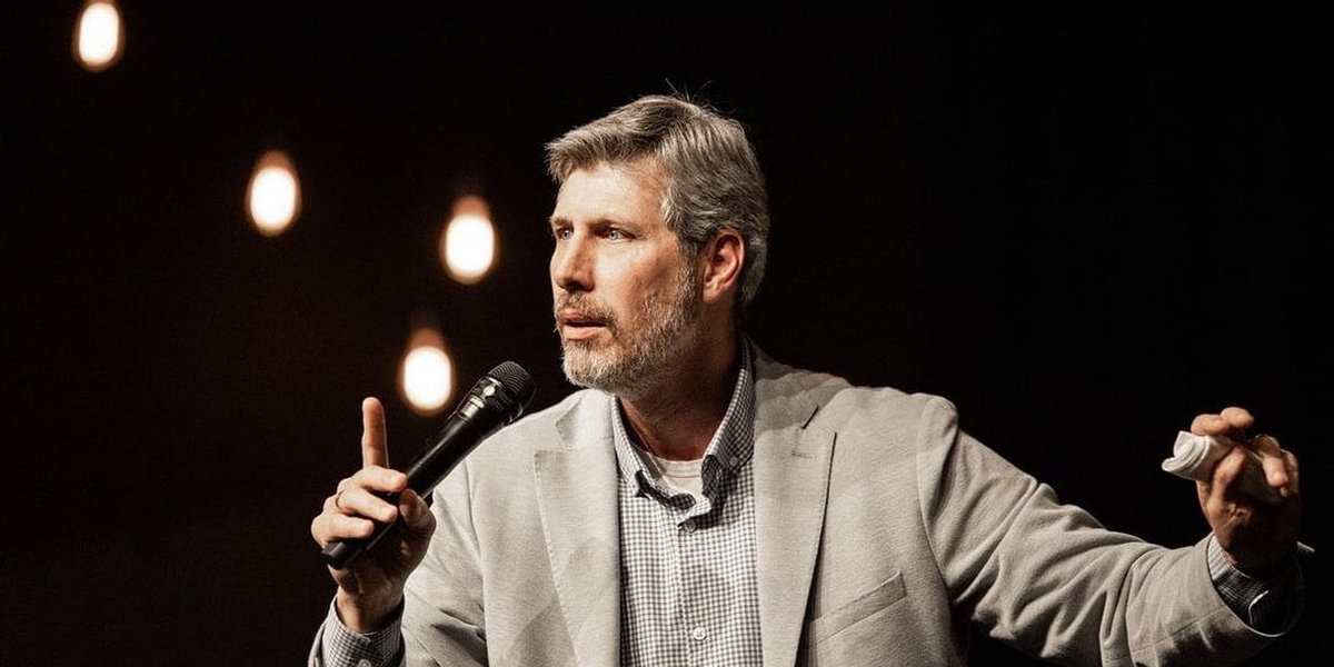 “Deus está julgando o cristianismo de celebridades”, alerta pastor - Guiame