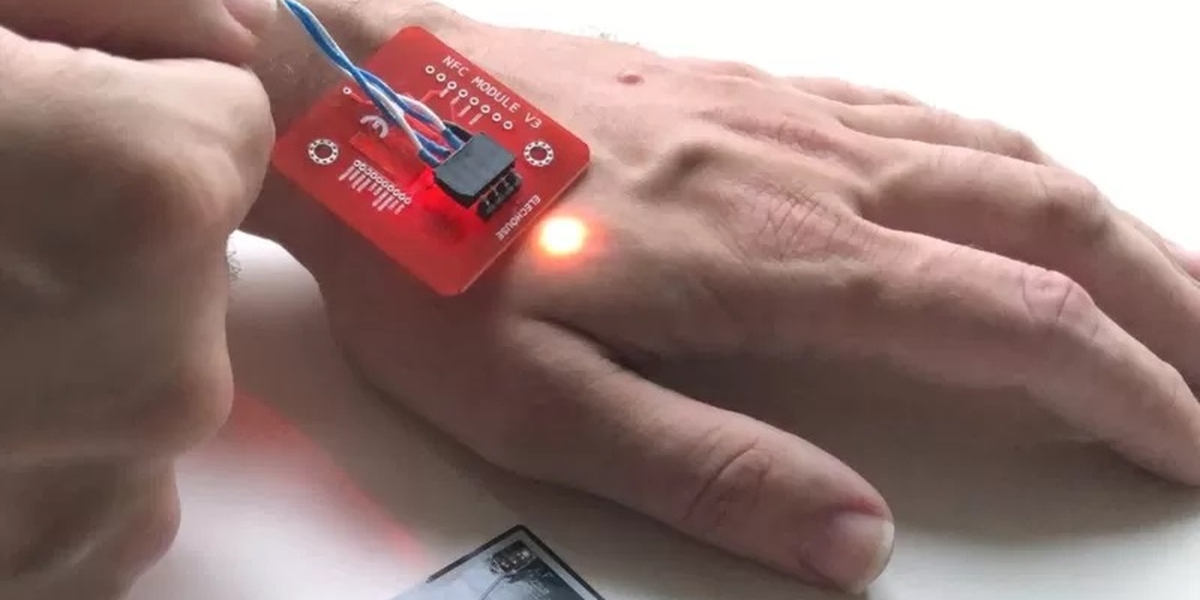 Implantes de microchip permitem pagamento usando apenas a mão - Guiame