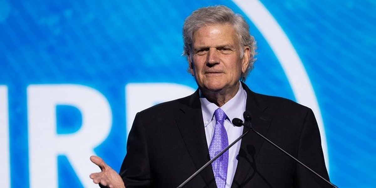 "Todo demônio no inferno foi solto", diz Franklin Graham em evento de ...