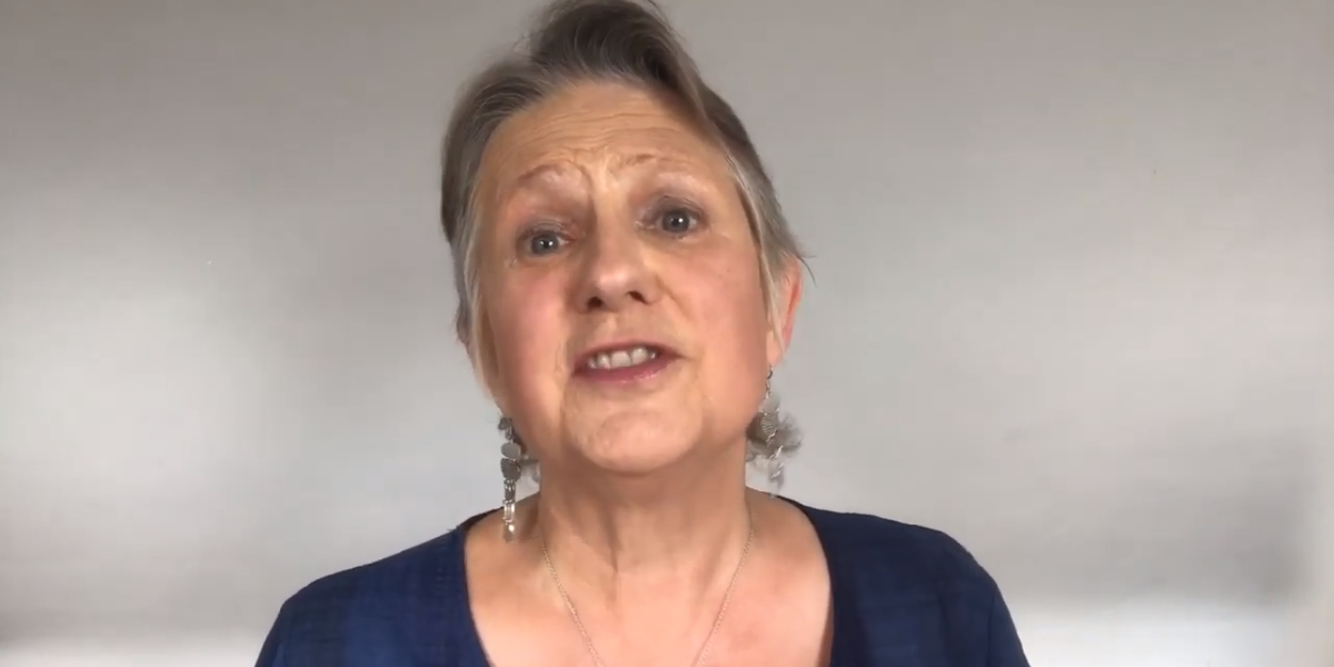 Jornalista cristã é curada de câncer e testemunha: "Deus me prometeu ...