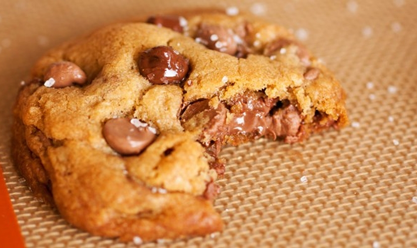 Cookie recheado com Nutella - Guiame