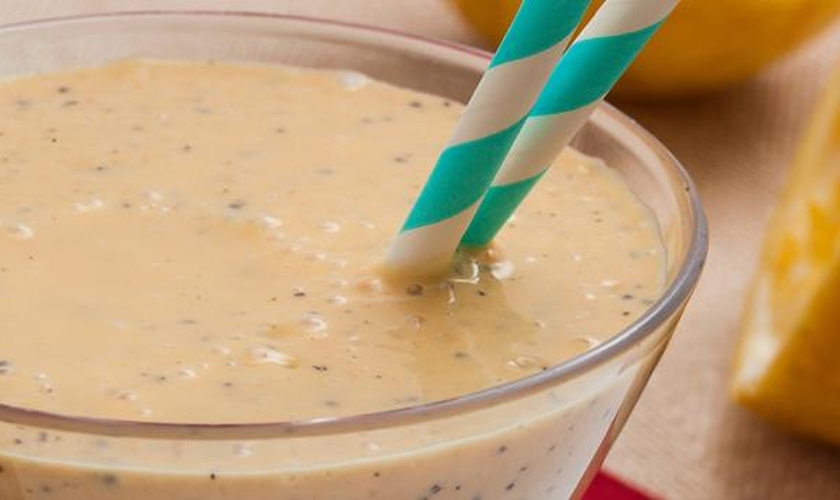 Smoothie de frutas vermelhas com iogurte - Guiame