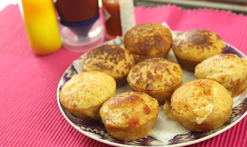 Muffin salgado de bacon e queijo - Guiame