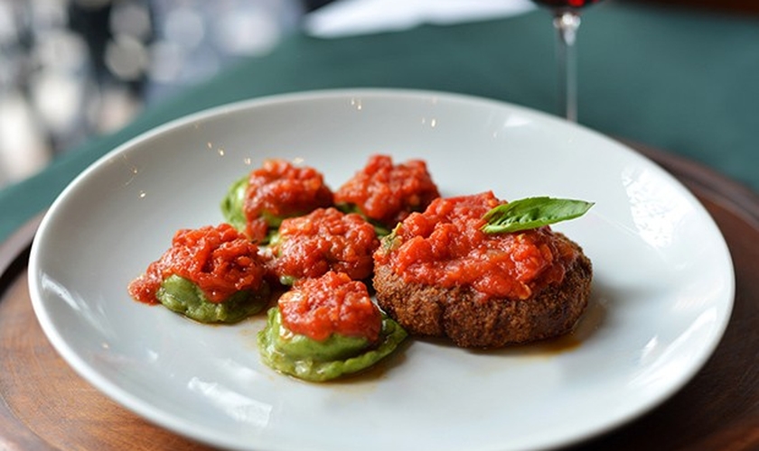 Polpetone recheado com mussarela - Guiame