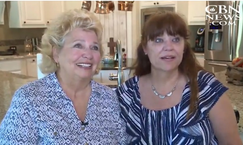 Mãe reencontra filha após 52 anos separadas: "Orei por ela todos os ...