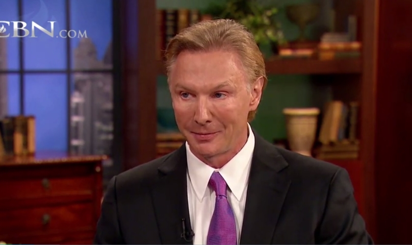 "A oração tem o poder de regenerar o cérebro", afirma médico cristão ...