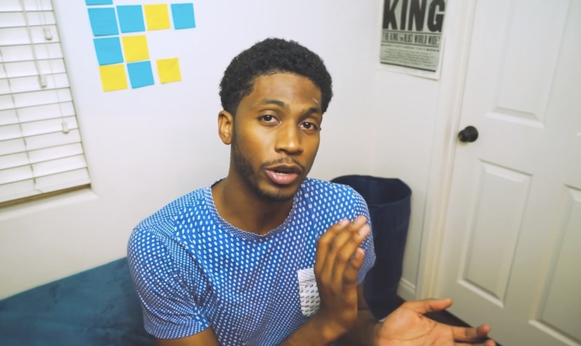 "É só um momento de prazer para passar o dia deprimido", diz youtuber ...