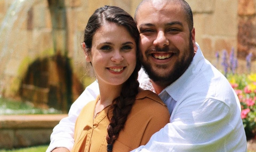 Homem abandona homossexualidade e reconstrói sua vida após receber ...