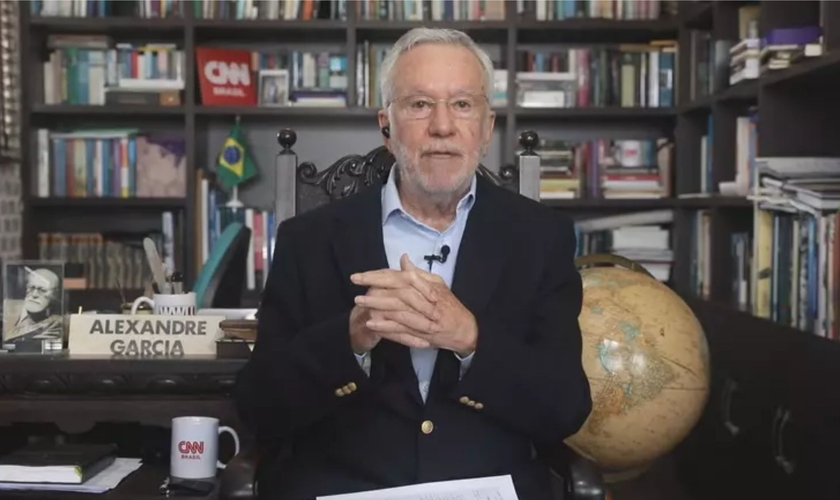 Alexandre Garcia defende igrejas abertas: "A Constituição assegura a ...