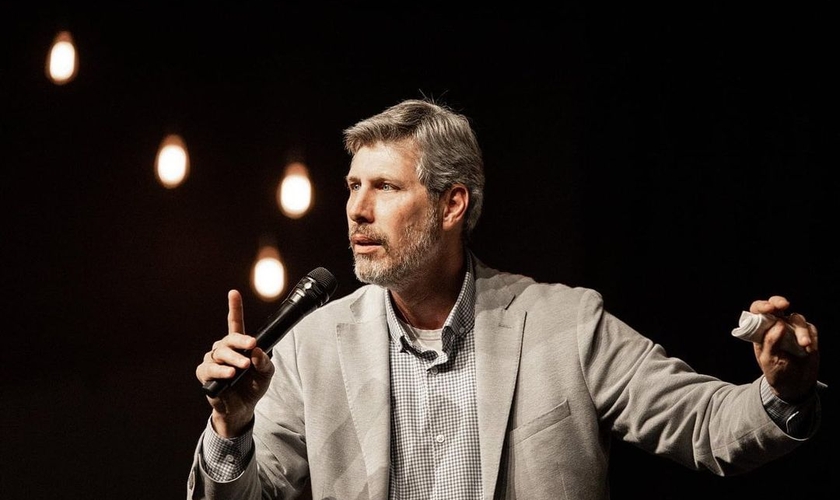 “Deus está julgando o cristianismo de celebridades”, alerta pastor - Guiame