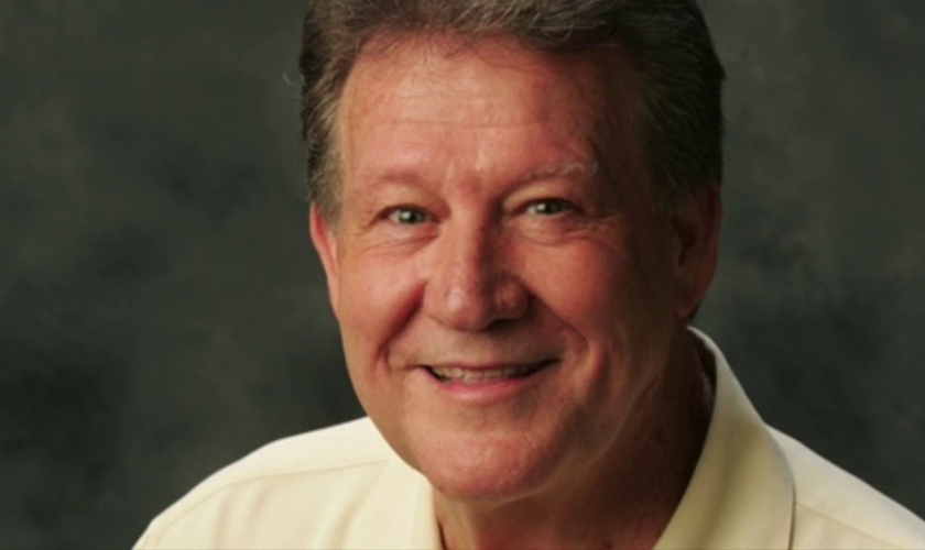 Morre o pastor Dave Roberson, conhecido por suas mensagens de ...