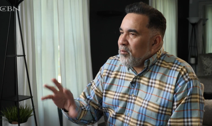 Homem é curado de lesão após apresentadora profetizar pela TV: "Jesus é ...