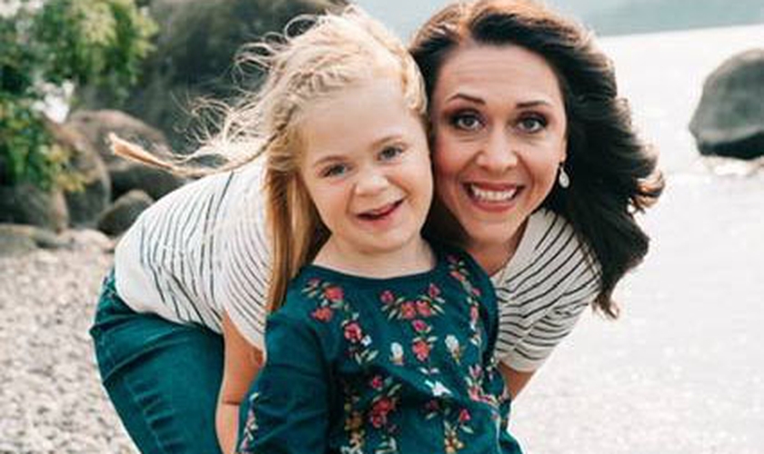 Mãe se nega a abortar bebê que nasceria sem rim e vive milagre: ‘Lute ...