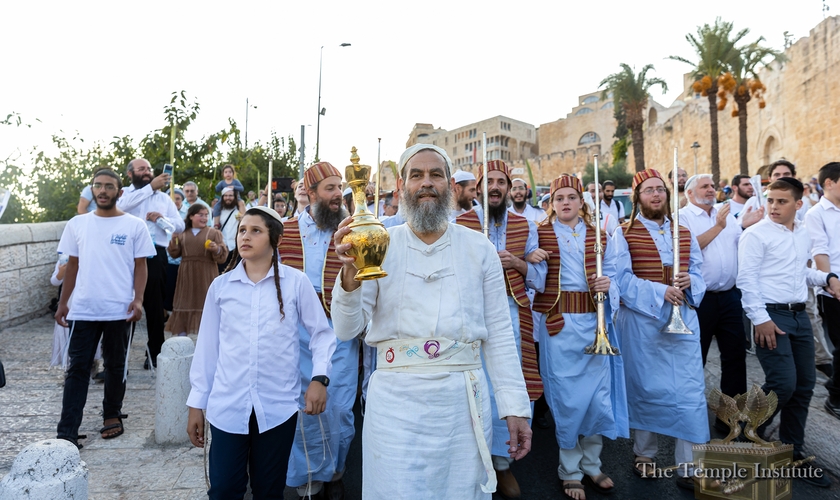 Levitas reencenam ritual de Sucot em preparo para o Terceiro Templo ...