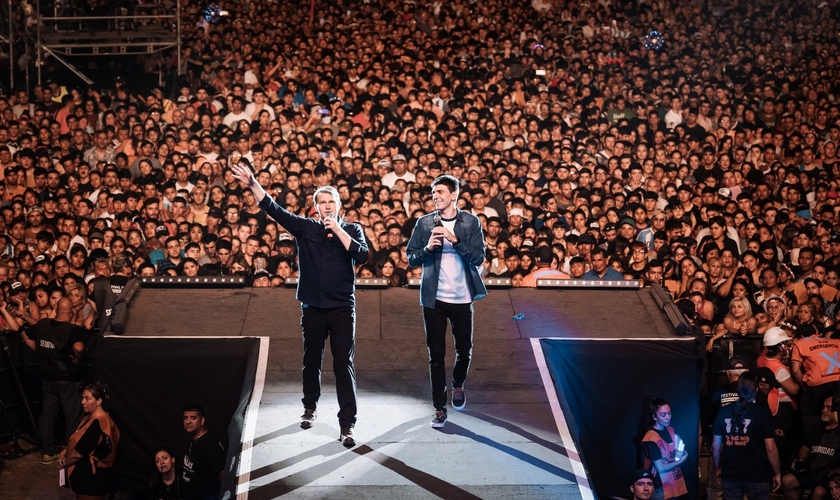 Mais de 20 mil pessoas aceitam Jesus em campanha evangelística na ...