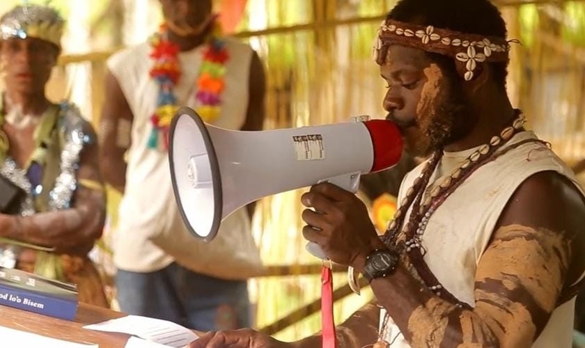 “Faz quase 2 mil anos que esperamos pela tradução da Bíblia”, diz líder ...