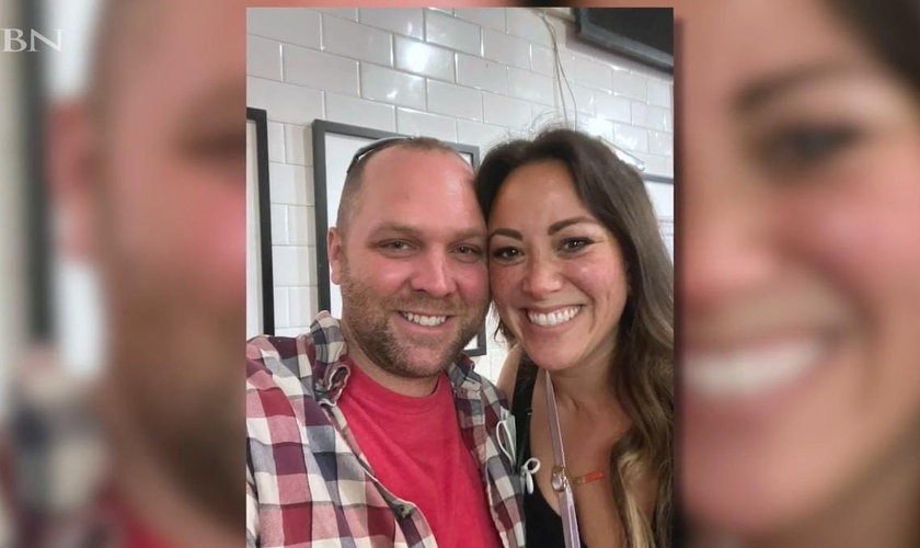 Marido impede médicos de desligar aparelhos da esposa e vê milagre ...