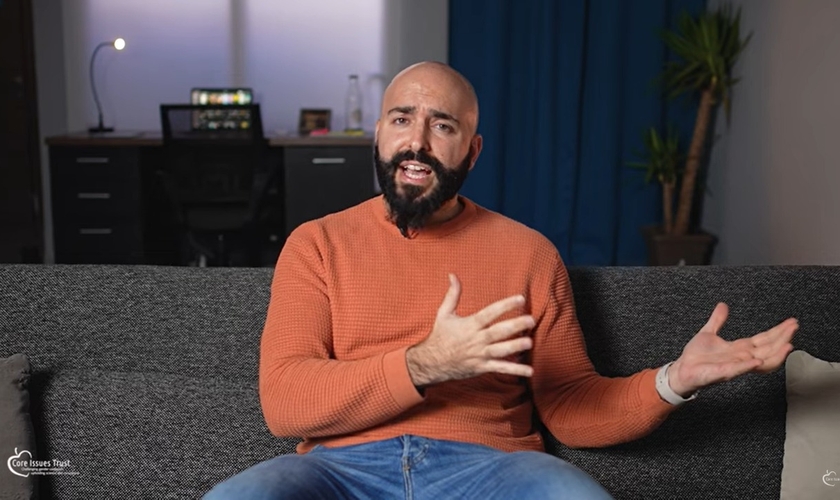 Ex-gay é processado por 'terapia de conversão' após testemunhar sobre ...